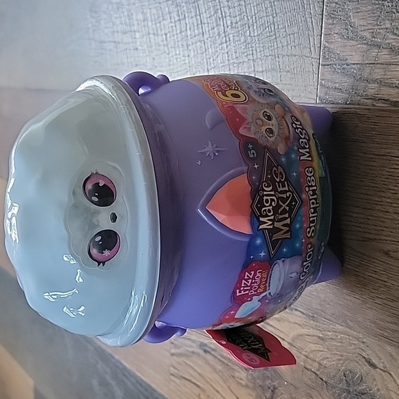 Magic Mixies | Toys | Magicmixies Color Surprise Magic Cauldron 6 ...